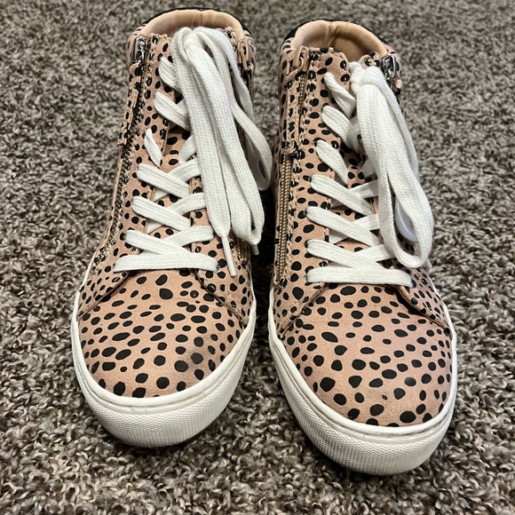 Universal Thread | Shoes | Universal Thread Cheetah Print Sneakers ...